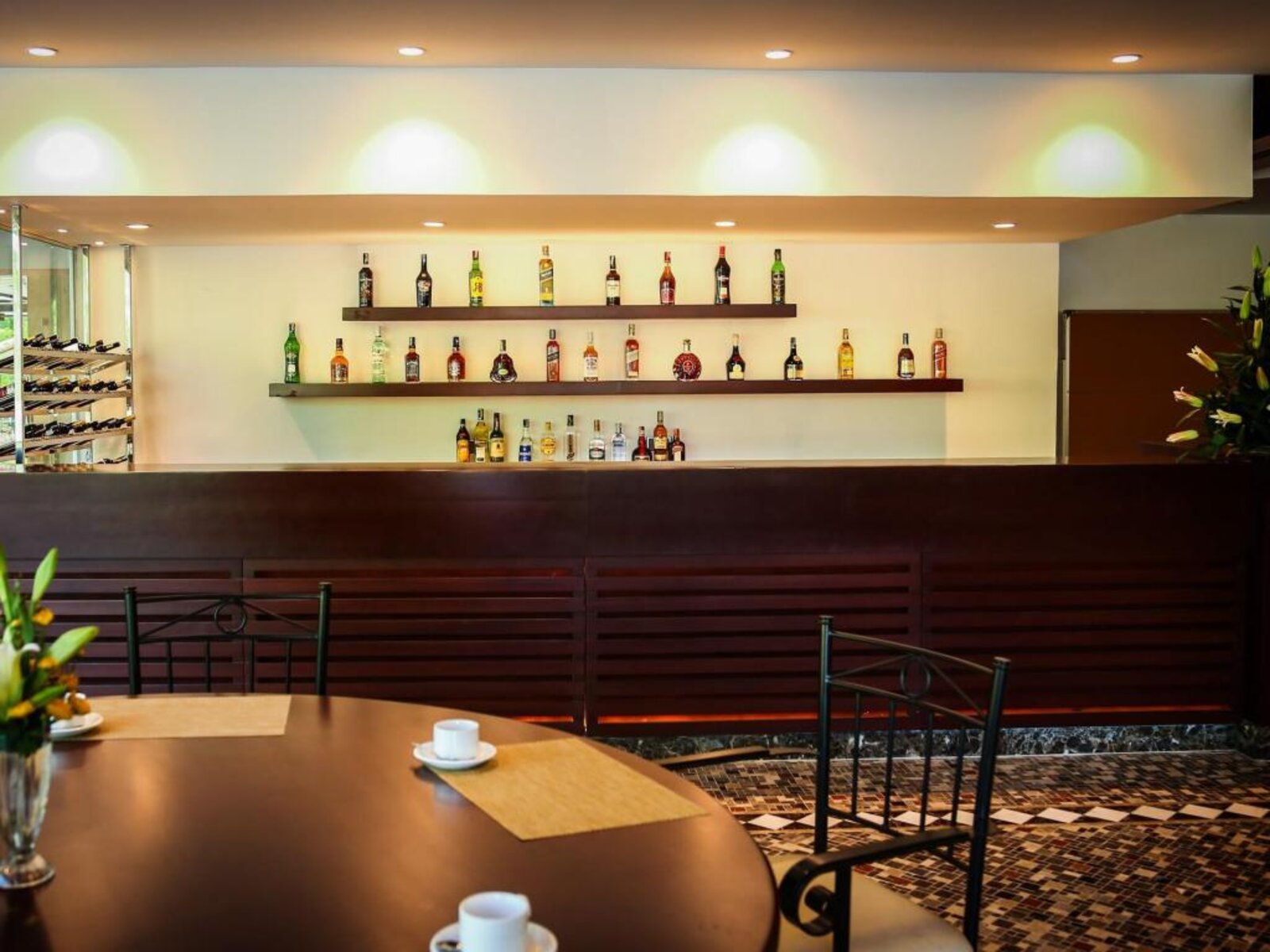 Army Hotel - Hanoi séjour avec vol inclus » ltur