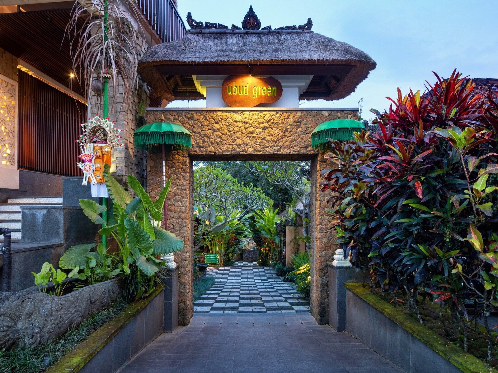 Hotel Ubud Green Resort Villas Powered by Archipelago in Ubud günstig ...