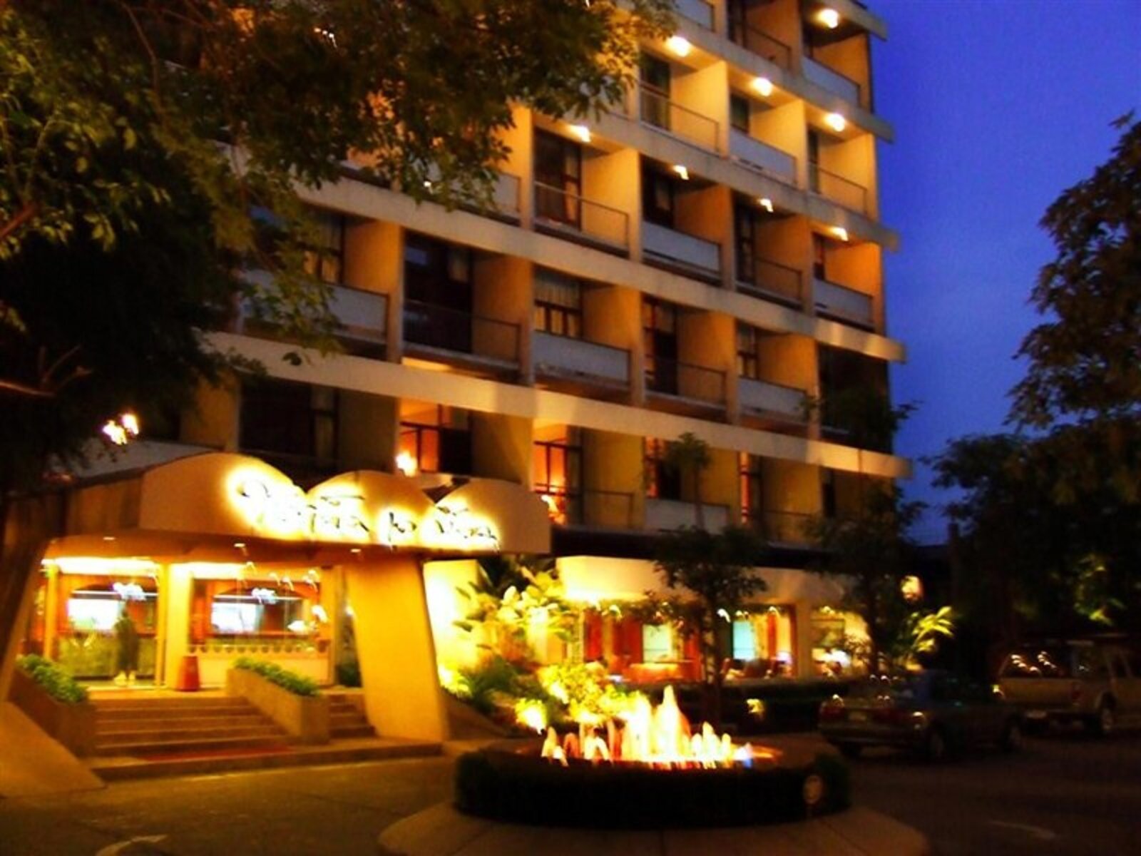 Hotel Centara Life Hotel Bangkok Phra Nakhon in Bangkok günstig buchen ...