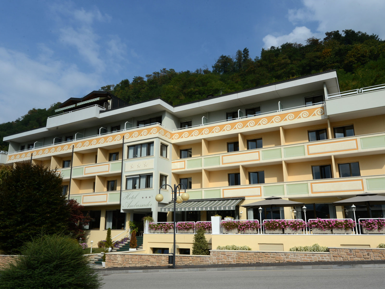 Hotel Hotel Ambassador in Levico Terme günstig buchen bei TUI.com