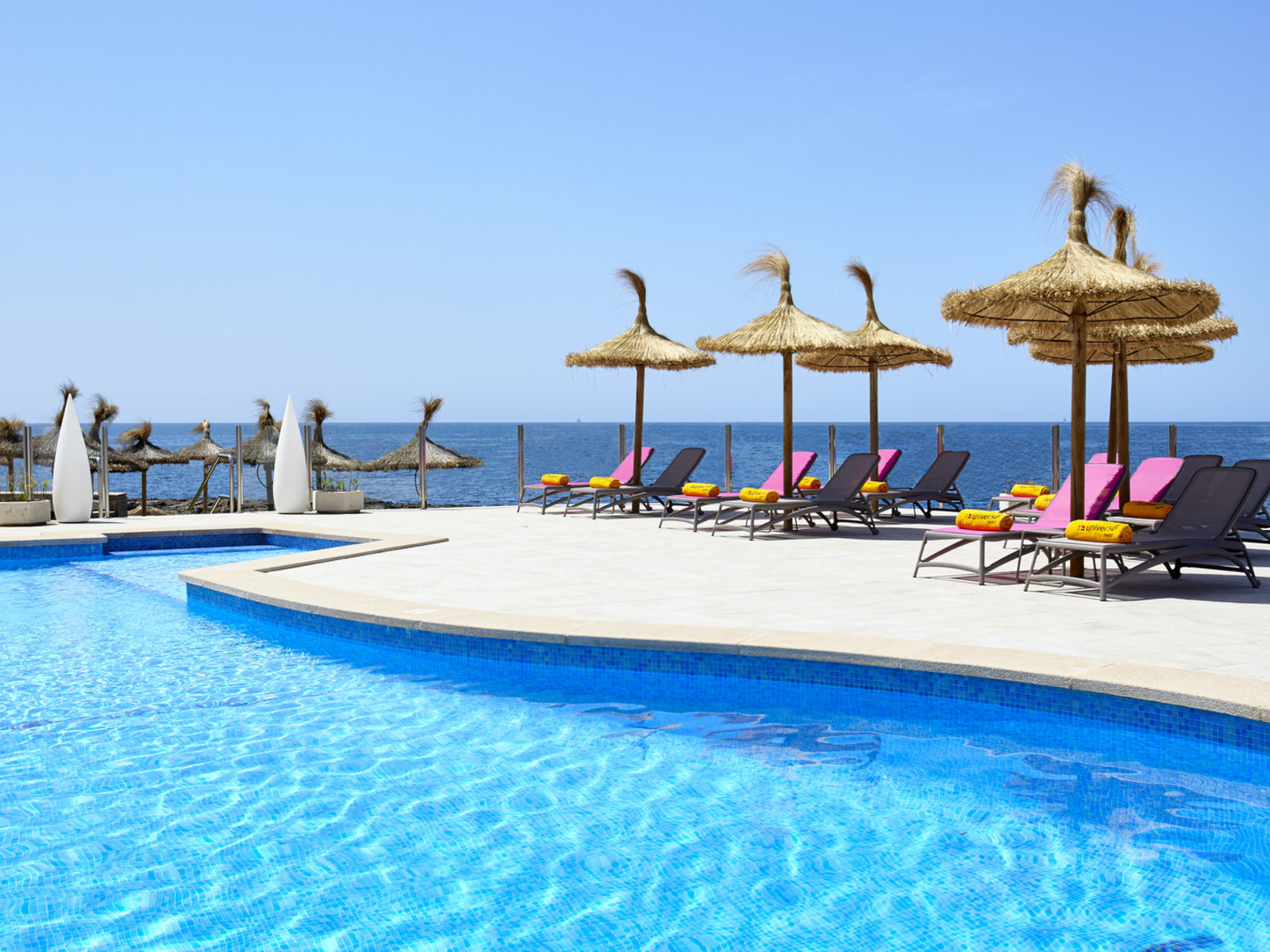 Hotel Universal Hotel Cabo Blanco in Colonia Sant Jordi günstig buchen ...