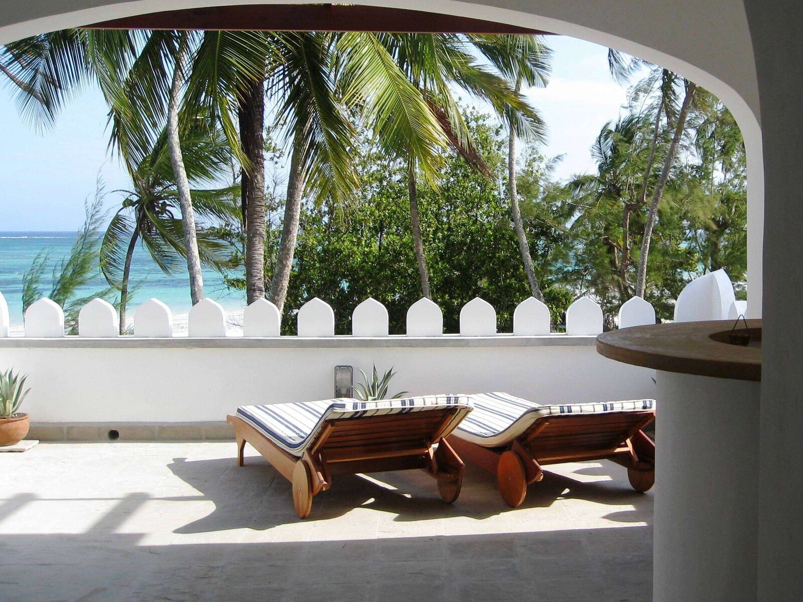 Hotel Lantana Galu Beach Hotel in Diani Beach günstig buchen bei TUI.com