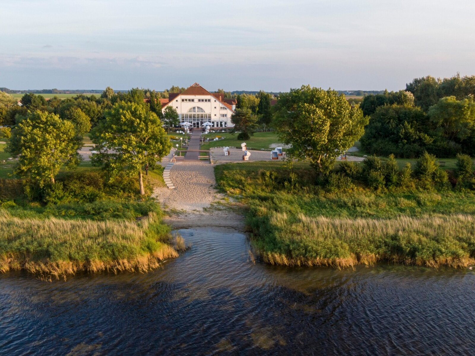 Hotel Aedenlife Hotel & Resort Rügen in Trent günstig buchen bei TUI.com