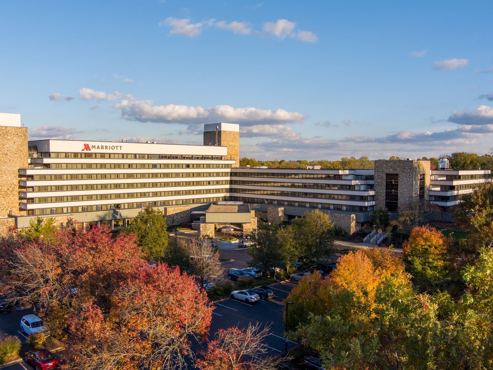 Hotel Griffin Gate Mariott Resort & Spa in Lexington günstig buchen bei ...