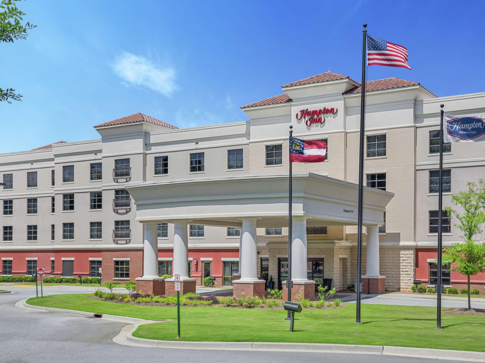 Hotel Hampton Inn by Hilton Columbus South Fort Benning in Columbus ...