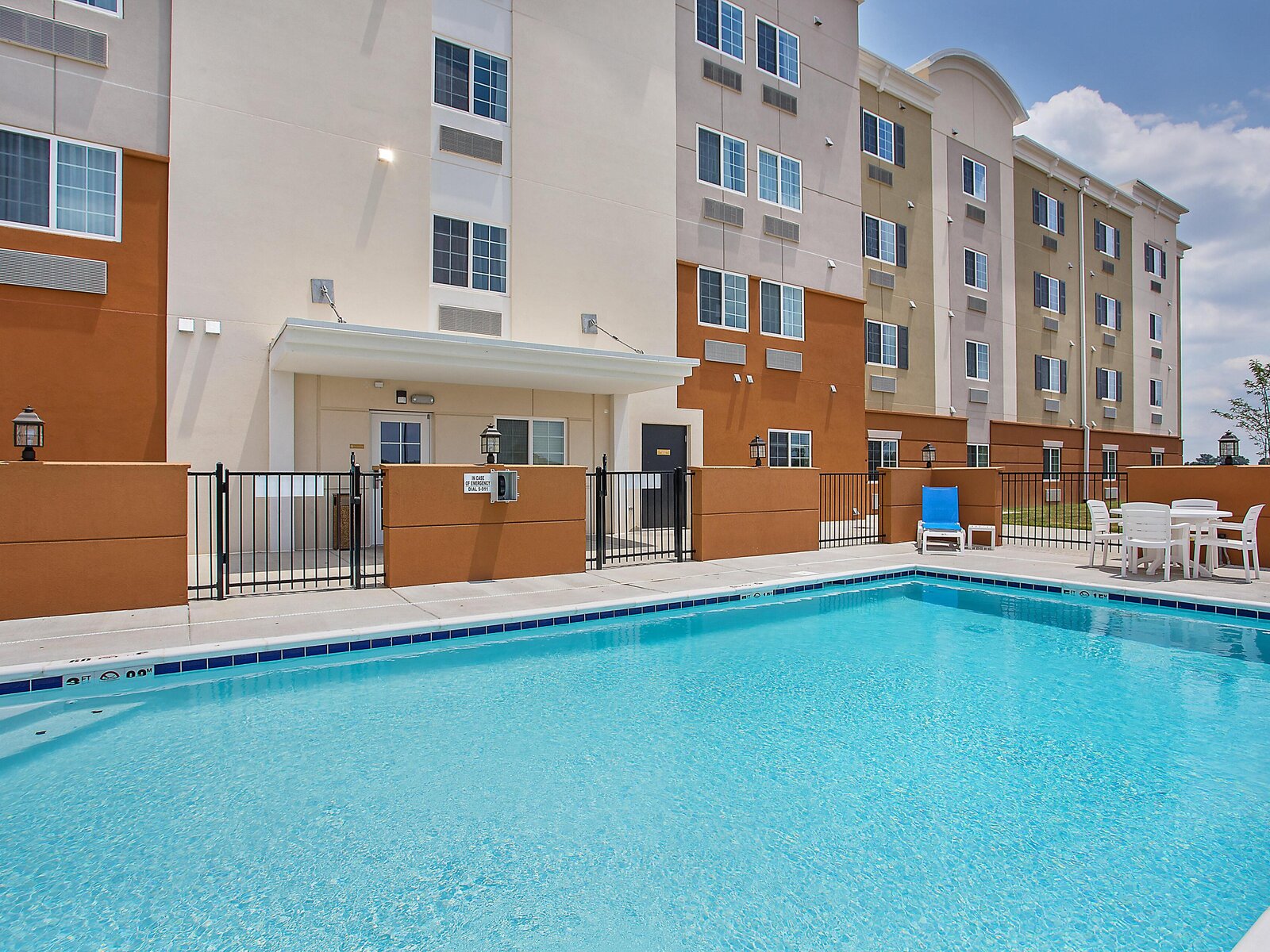 Hotel Candlewood Suites Fort Campbell Oak Grove in Oak Grove günstig ...