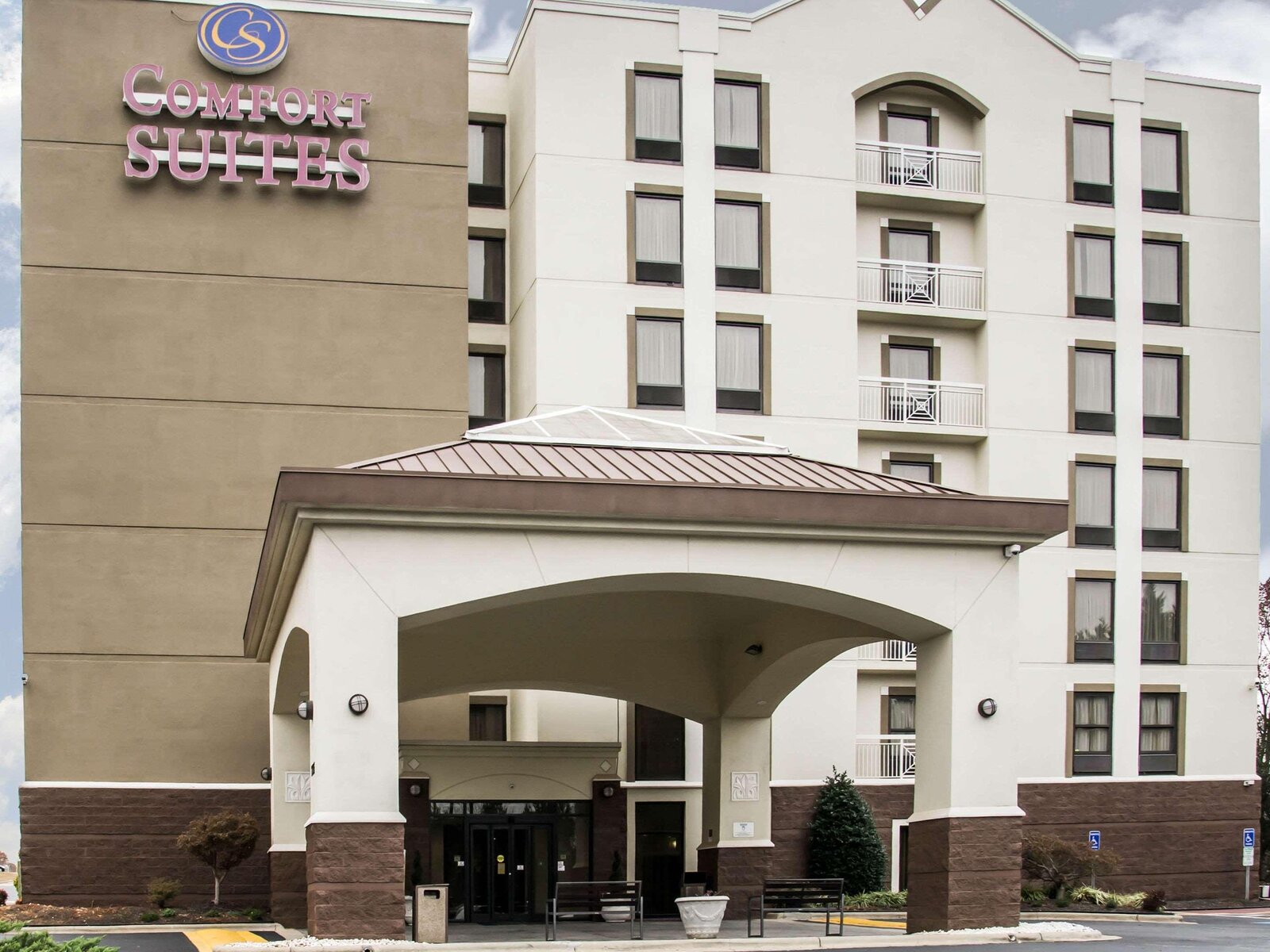 Hotel Comfort Suites University – Research Park in Charlotte günstig ...