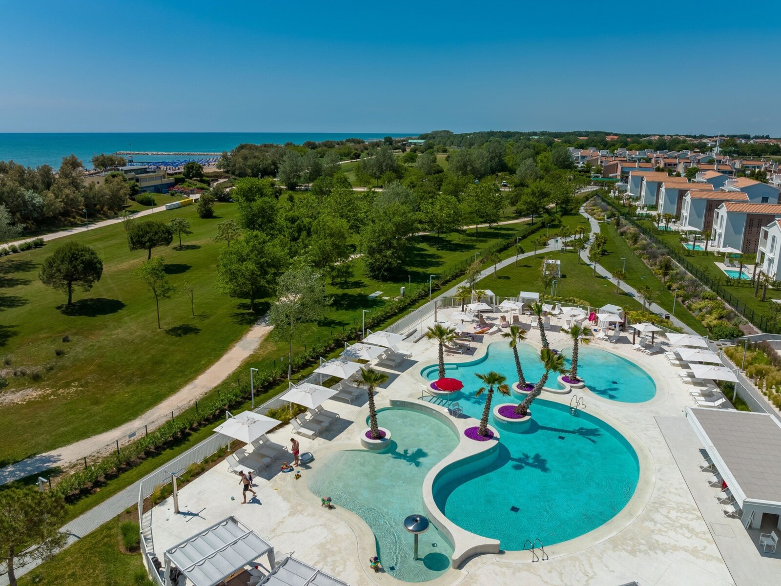 Hotel TUI TIME TO SMILE Pareus Beach Resort in Caorle günstig buchen ...