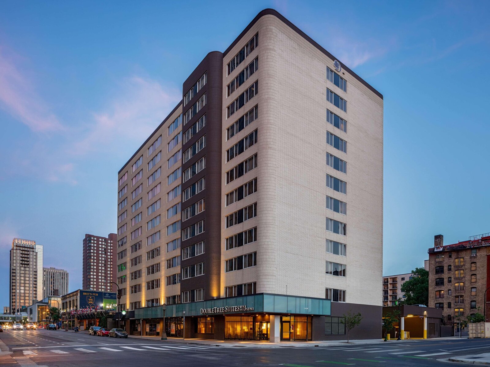 Hotel DoubleTree Suites by Hilton Minneapolis Downtown in Minneapolis ...