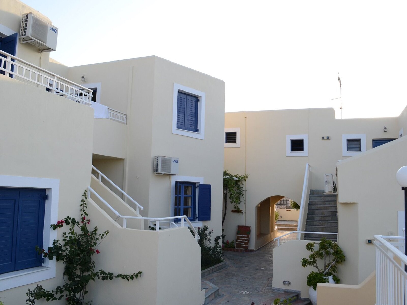 Frida Village Apartments - Piskopiano Urlaub inkl. Flug » ltur