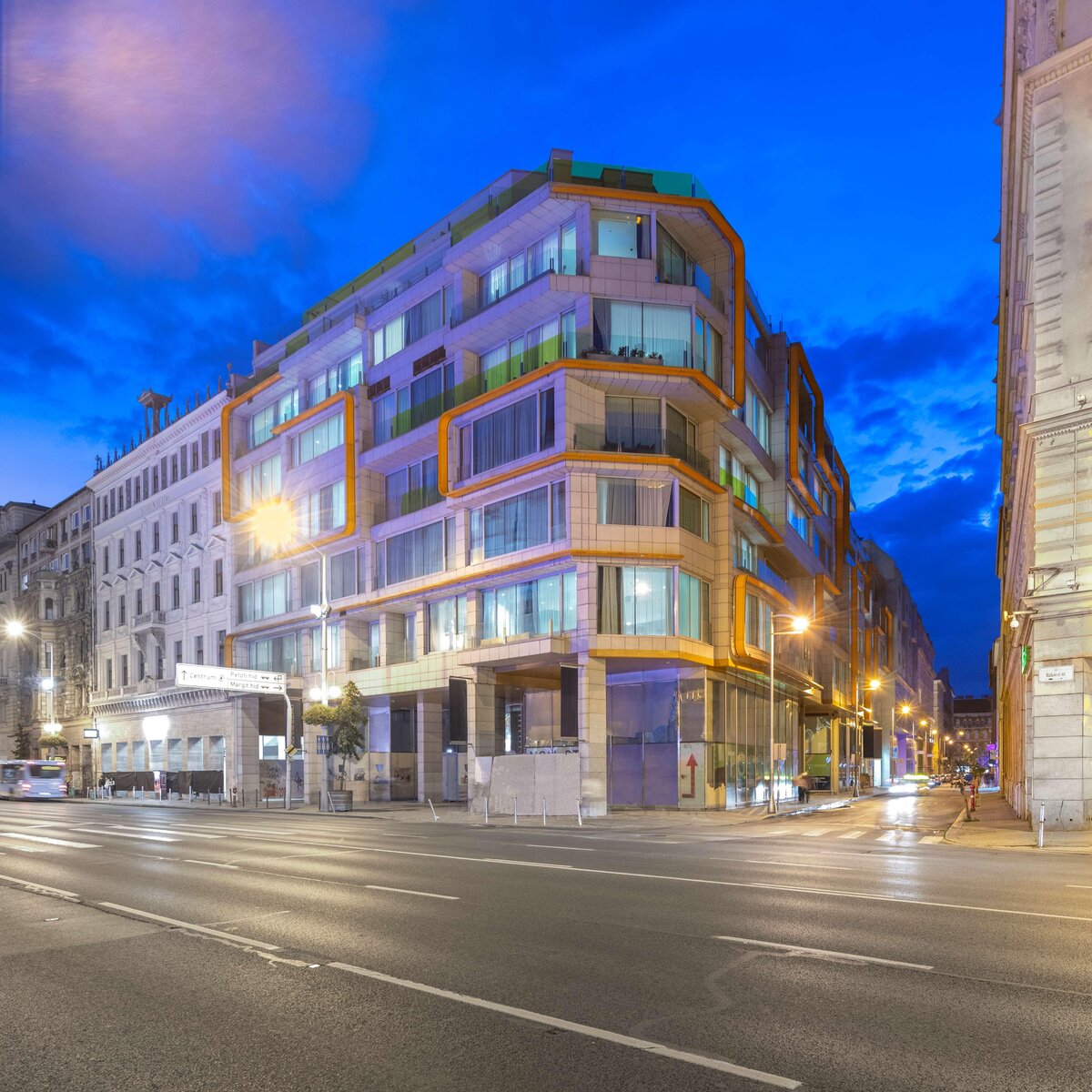 Hotel NH Collection Budapest City Center in Budapest günstig buchen bei ...