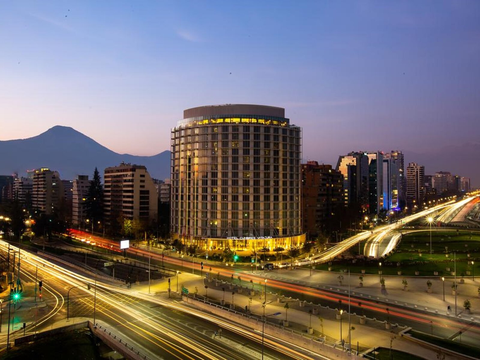 Hotel DoubleTree by Hilton Santiago Kennedy in Santiago de Chile ...