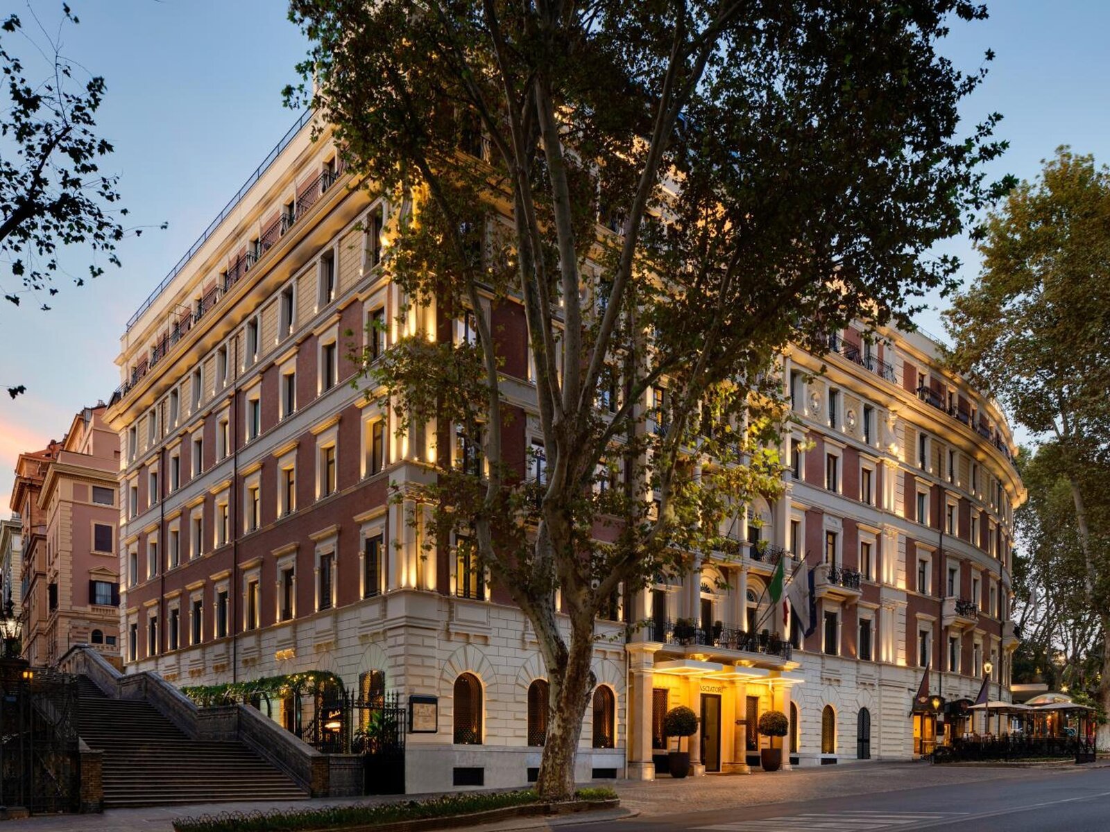 Hotel InterContinental Rome Ambasciatori Palace in Rom günstig buchen ...