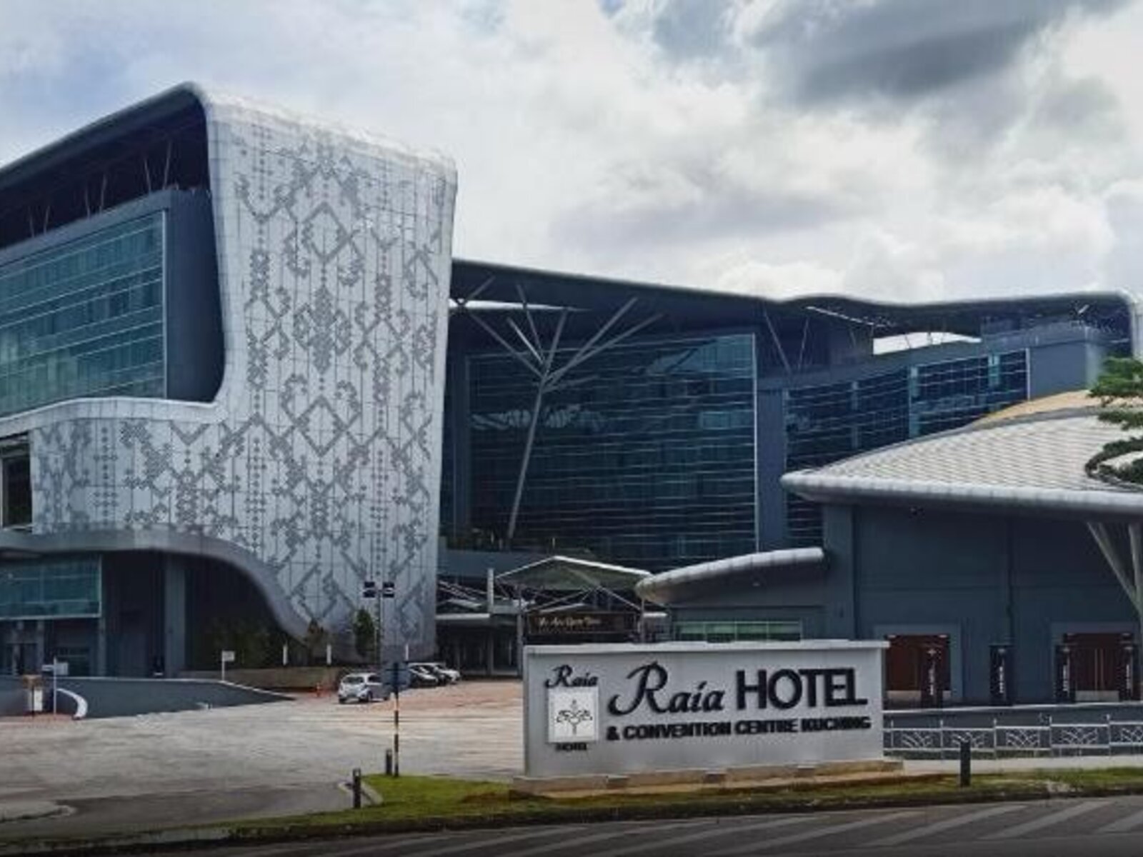 Hotel Raia Hotel & Convention Centre Kuching in Kuching günstig buchen ...