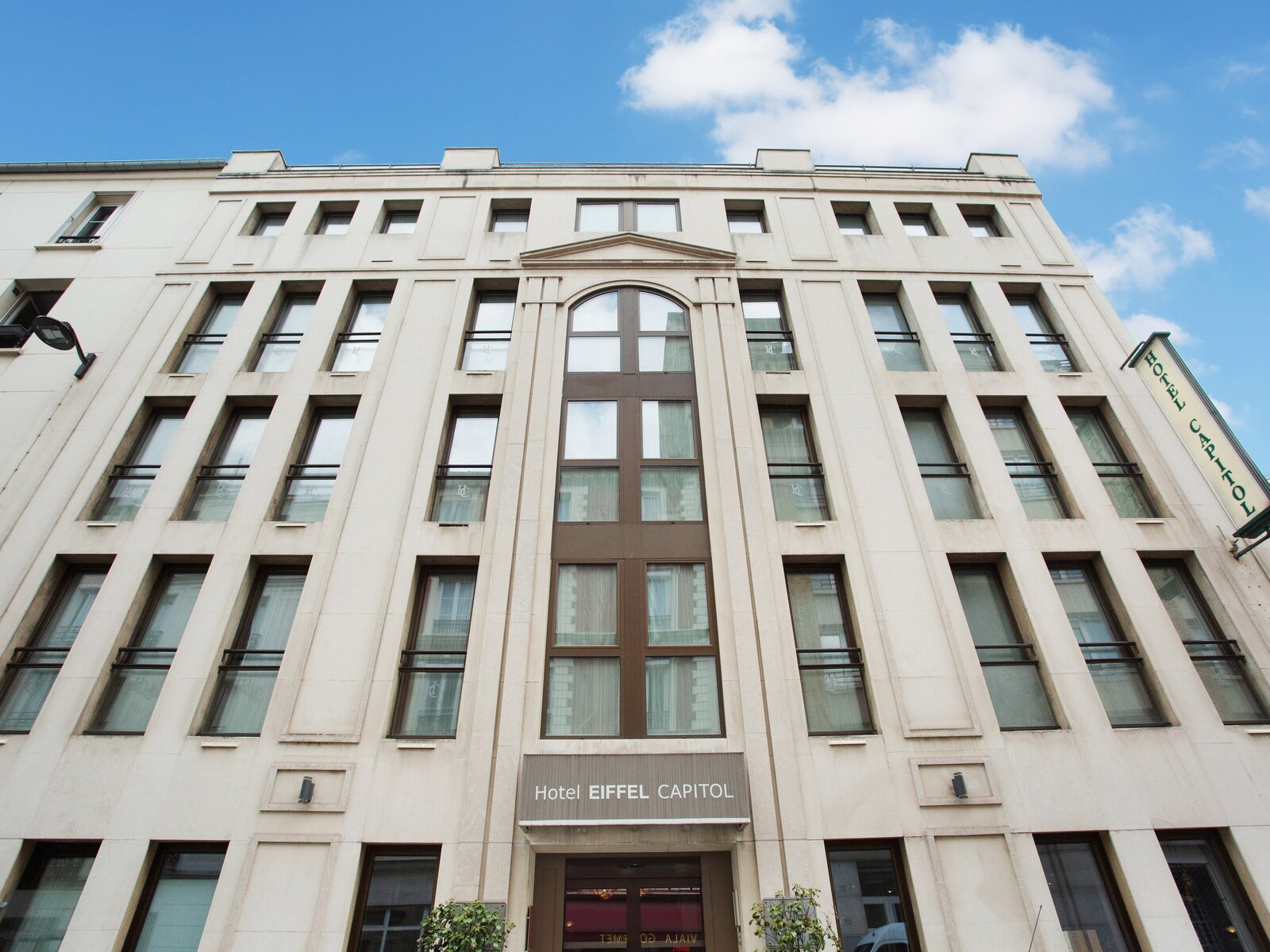 Hotel Eiffel Capitol in Paris günstig buchen bei TUI.com