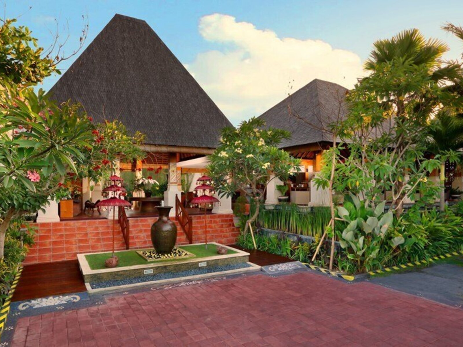 Hotel Villa Kayu Raja in Seminyak günstig buchen bei TUI.com