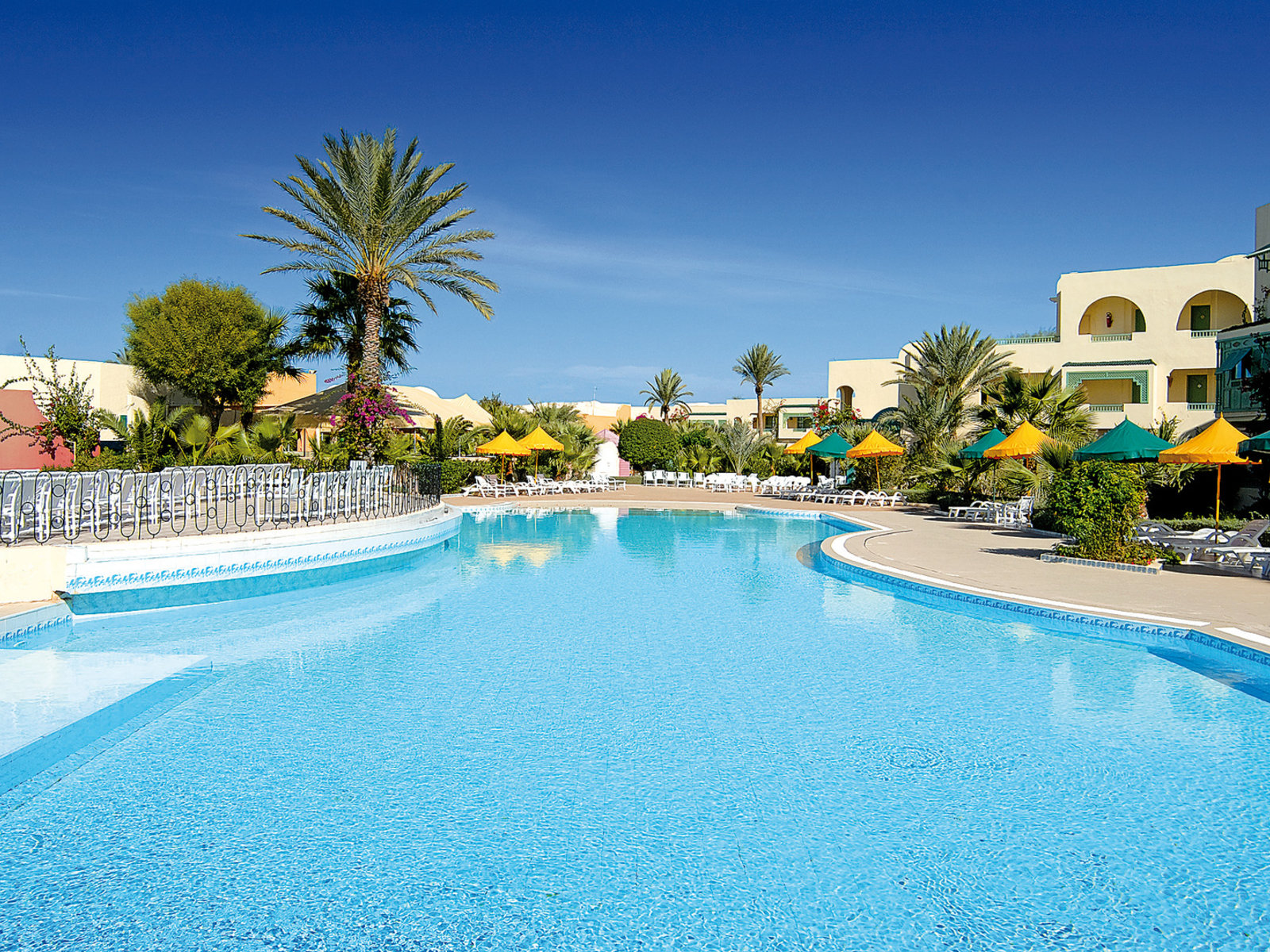 Hotel Ksar Djerba ★★★ - Midoun Urlaub inkl. Flug » ltur