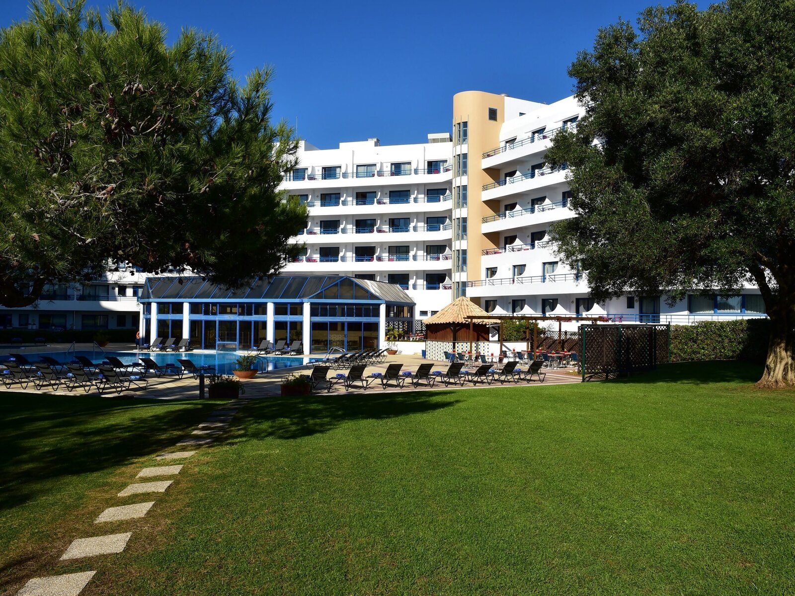 Hotel Pestana Cascais Ocean & Conference Aparthotel in Cascais günstig ...