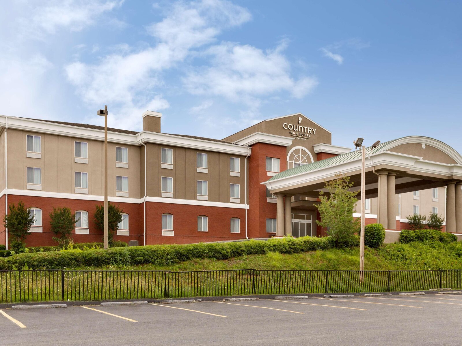 Hotel Holiday Inn Express Commerce-Tanger Outlets in Commerce günstig ...