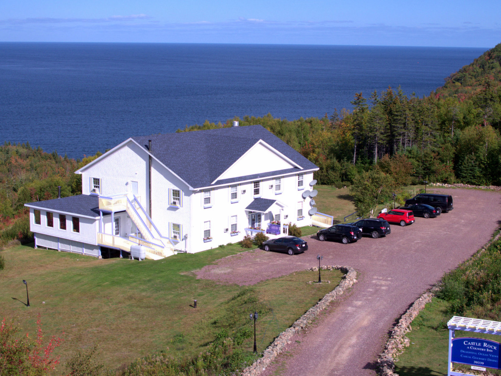 Castle Rock Country Inn - Baddeck Urlaub inkl. Flug » ltur