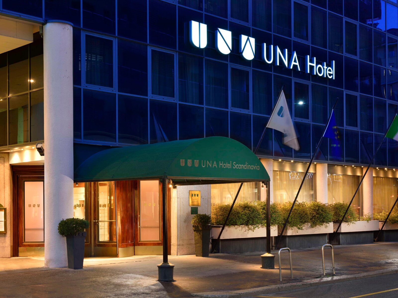 Hotel UNAHOTELS Scandinavia Milano in Mailand günstig buchen bei TUI.com