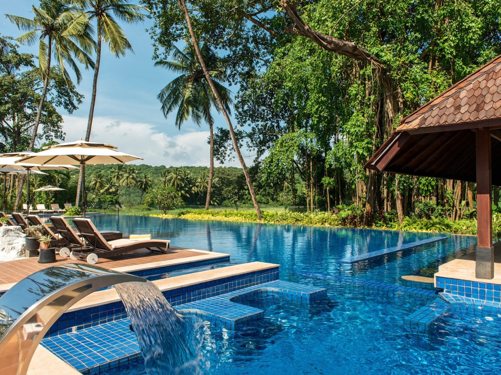 Hotel Novotel Goa Resort & Spa in Candolim Beach günstig buchen bei TUI.com