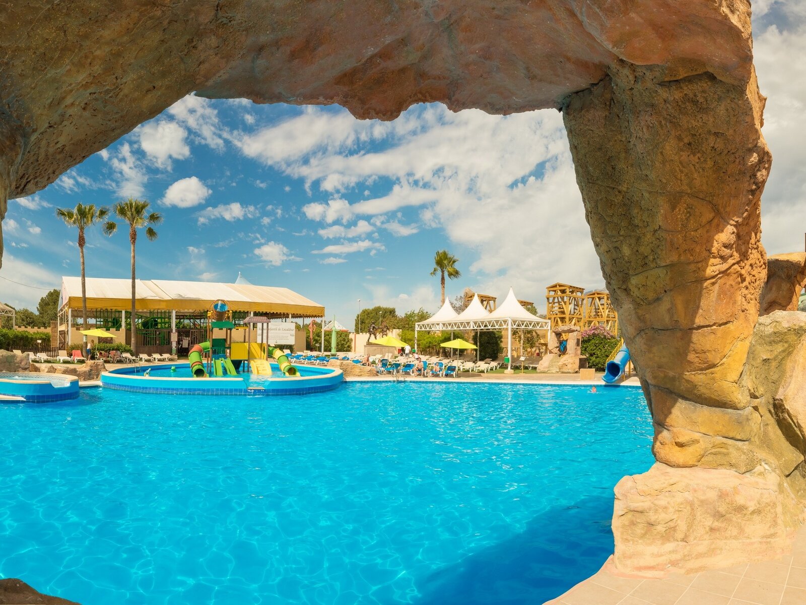 Hotel Magic Robin Hood Resort in El Albir günstig buchen bei TUI.com
