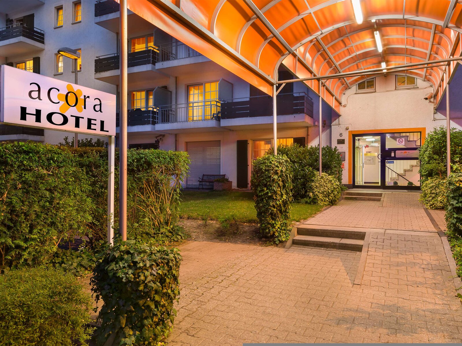 Hotel Acora Hotel und Wohnen Düsseldorf in Düsseldorf günstig buchen ...