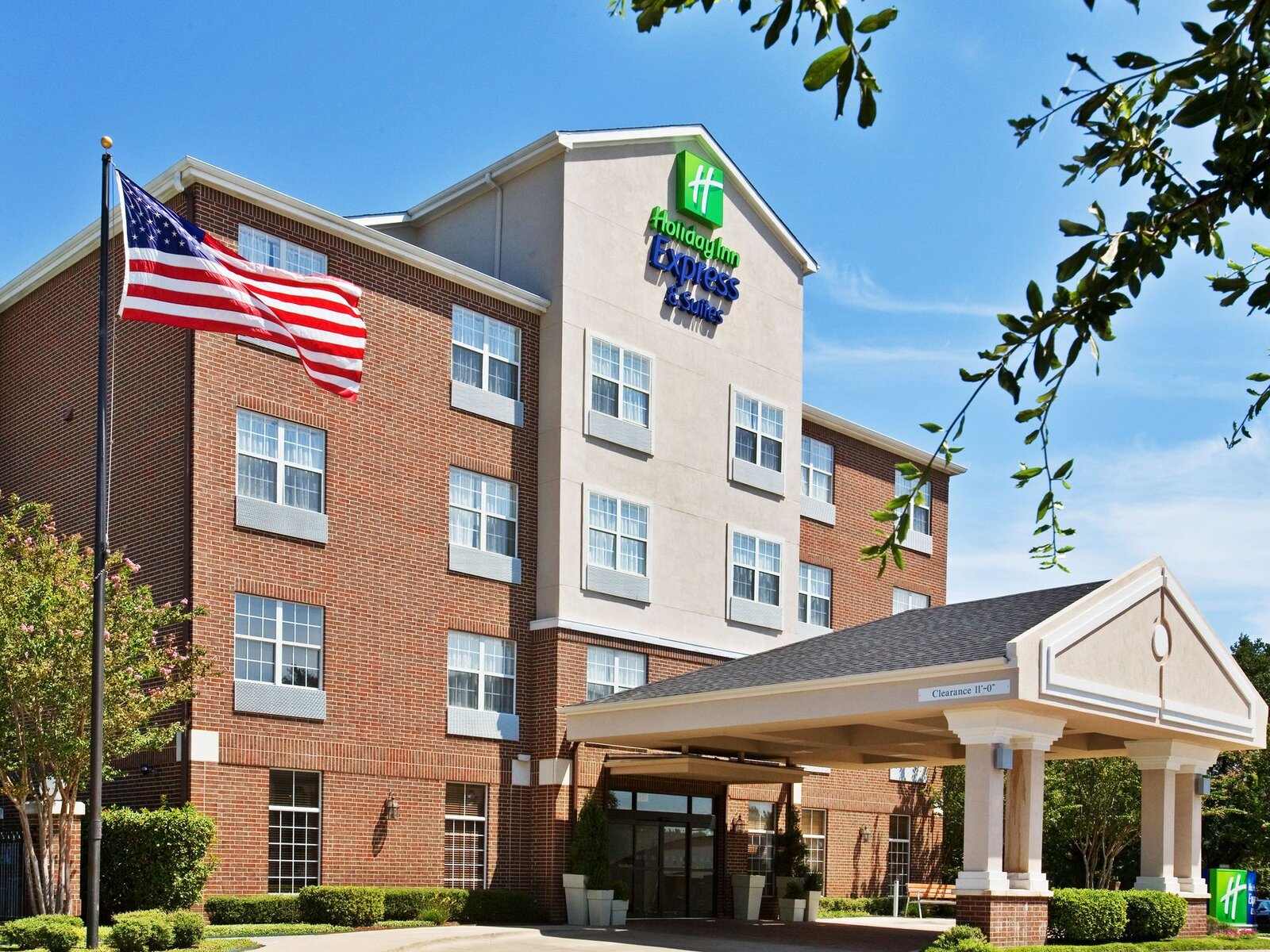 Hotel Holiday Inn Express & Suites Dallas-Addison in Addison günstig ...