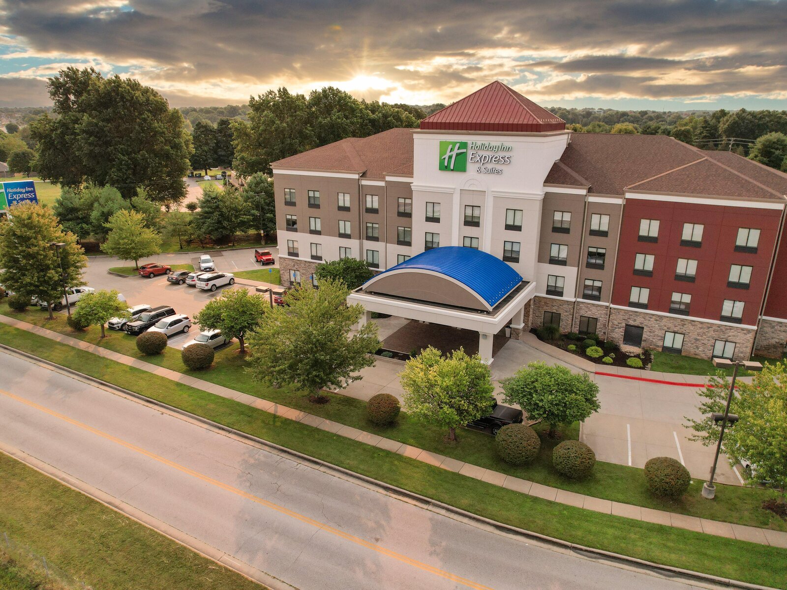 Hotel Holiday Inn Express Springfield - Medical District in Springfield ...