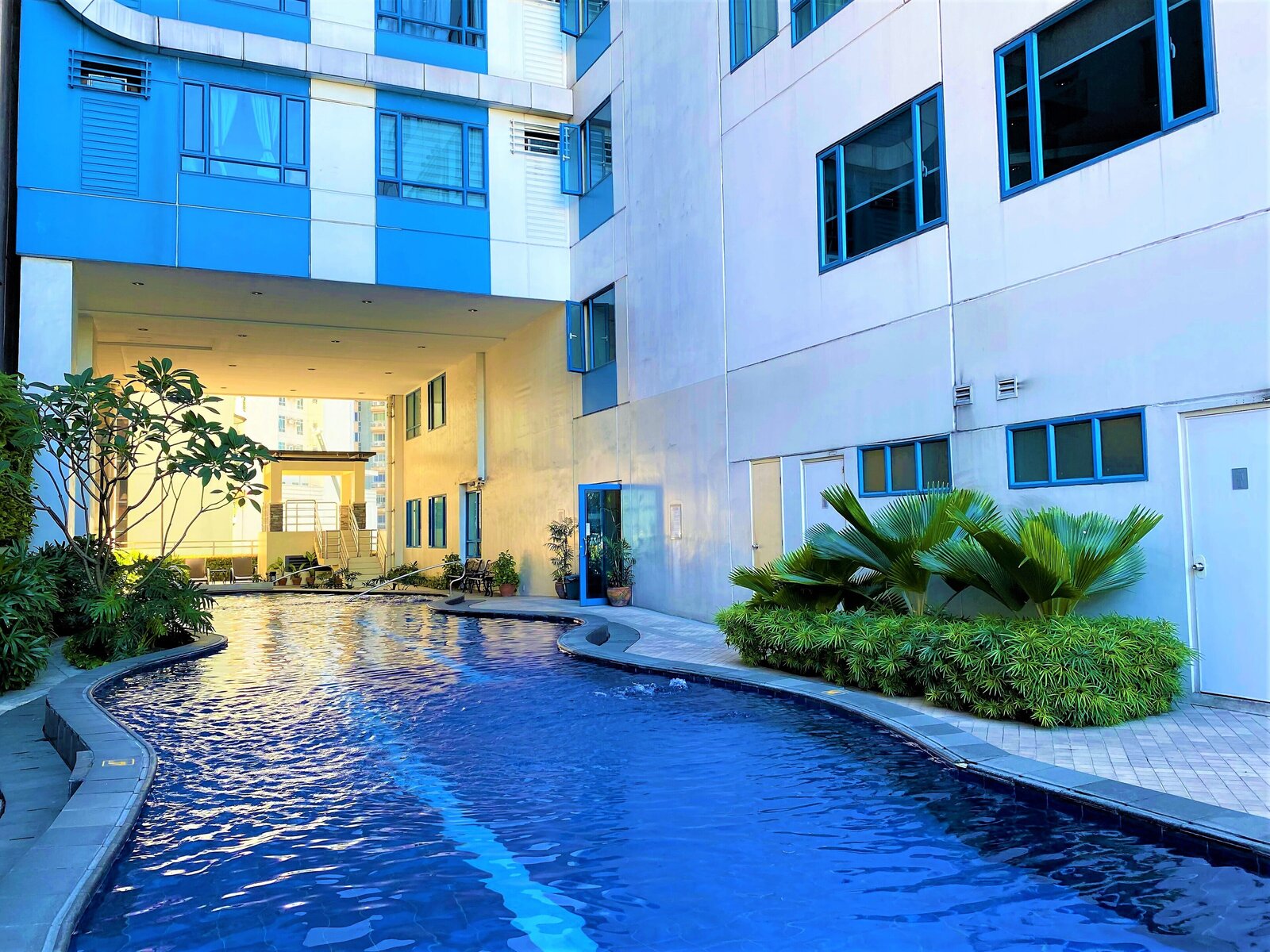 Hotel One Pacific Place Serviced Residences in Makati günstig buchen ...
