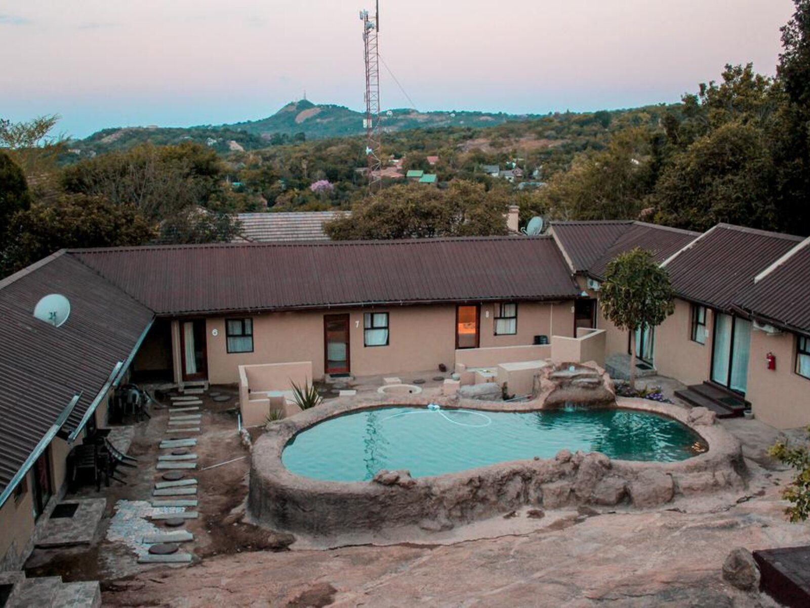 The Rand Lodge ★★★ - Nelspruit Urlaub inkl. Flug » ltur