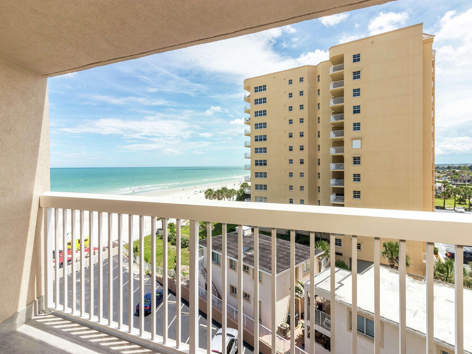 Hotel Hampton Inn Daytona Beach Shores-Oceanfront in Daytona Beach ...