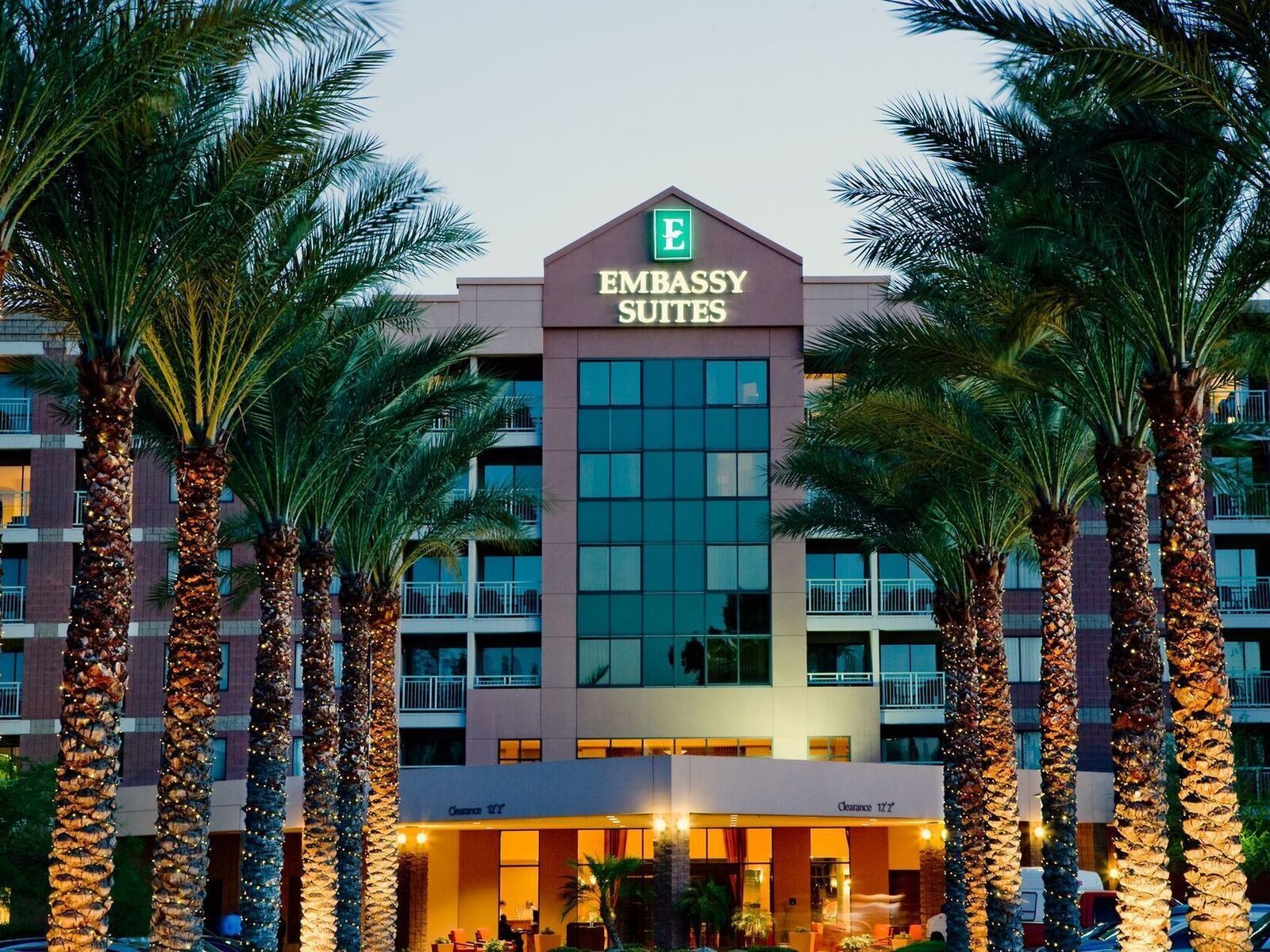 Hotel Embassy Suites Phoenix Scottsdale in Scottsdale günstig buchen ...