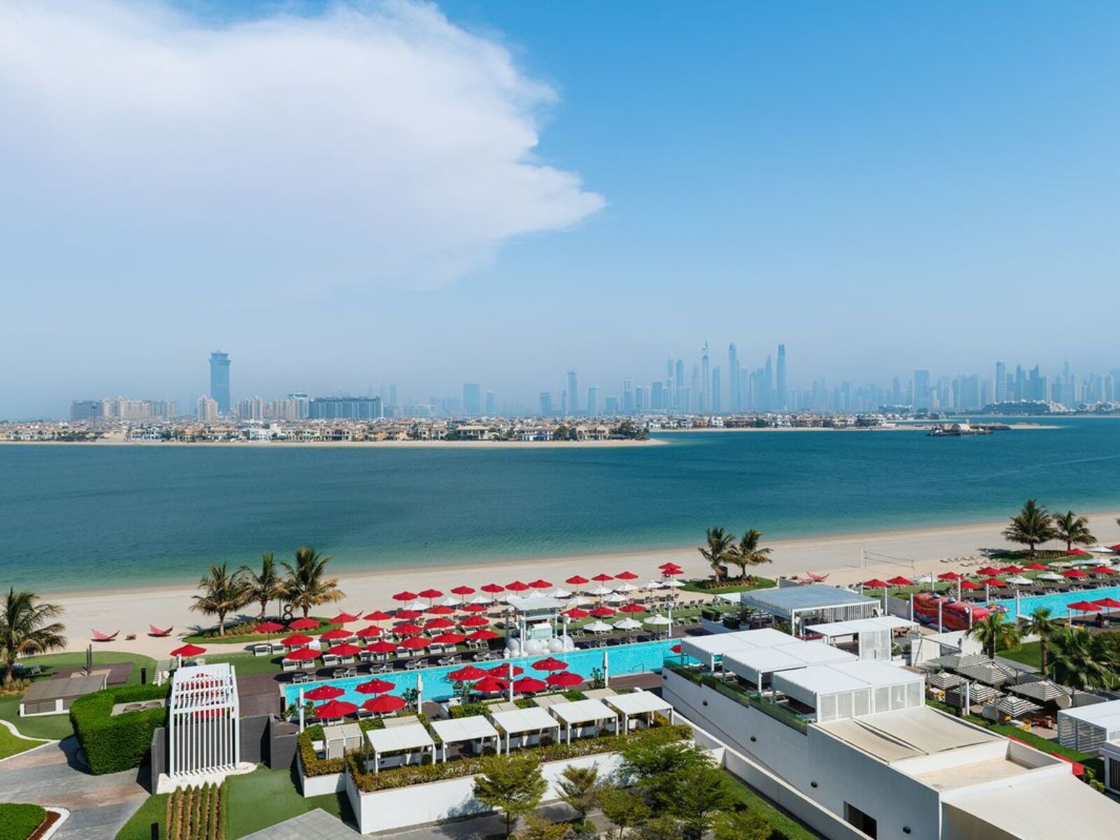 Hotel Th8 Palm Dubai Beach Resort Vignette Collection in Dubai, The ...