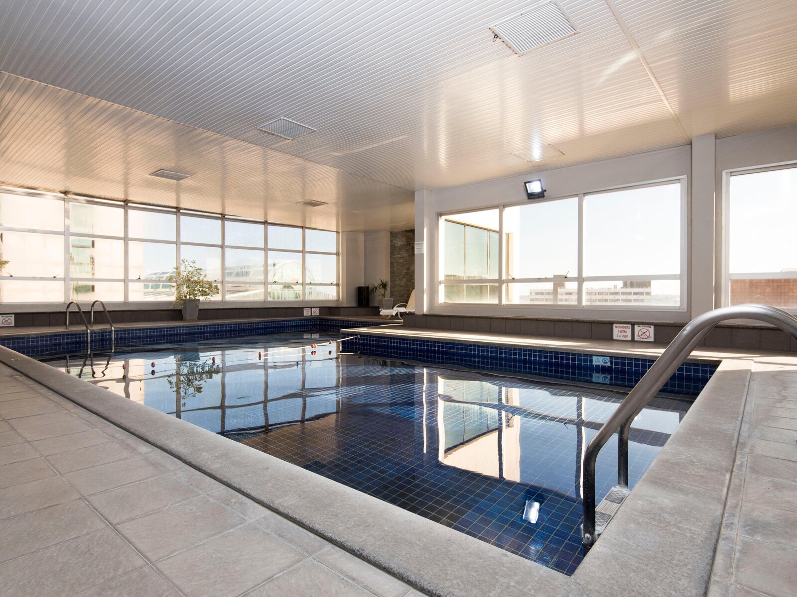 Hotel Holiday Inn Montevideo in Montevideo günstig buchen bei TUI.com
