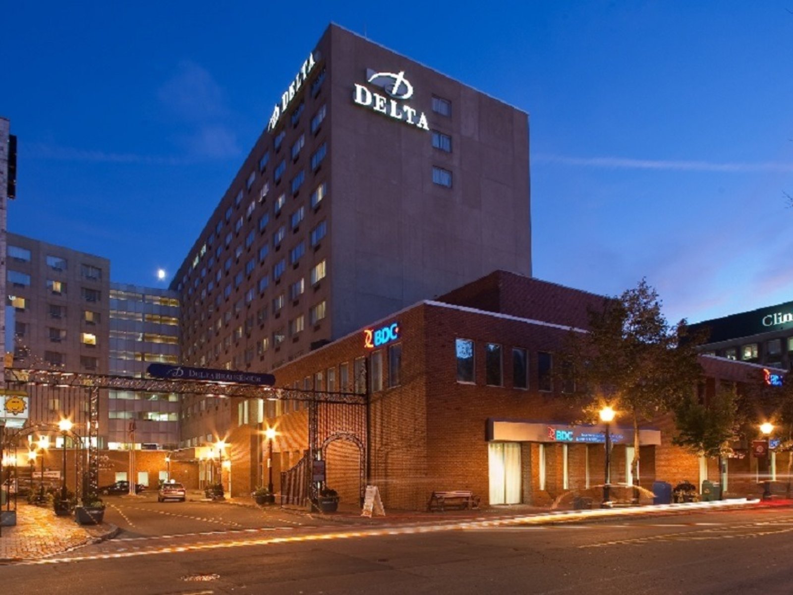 Hotel Delta Hotels by Marriott Beausejour in Moncton günstig buchen bei ...