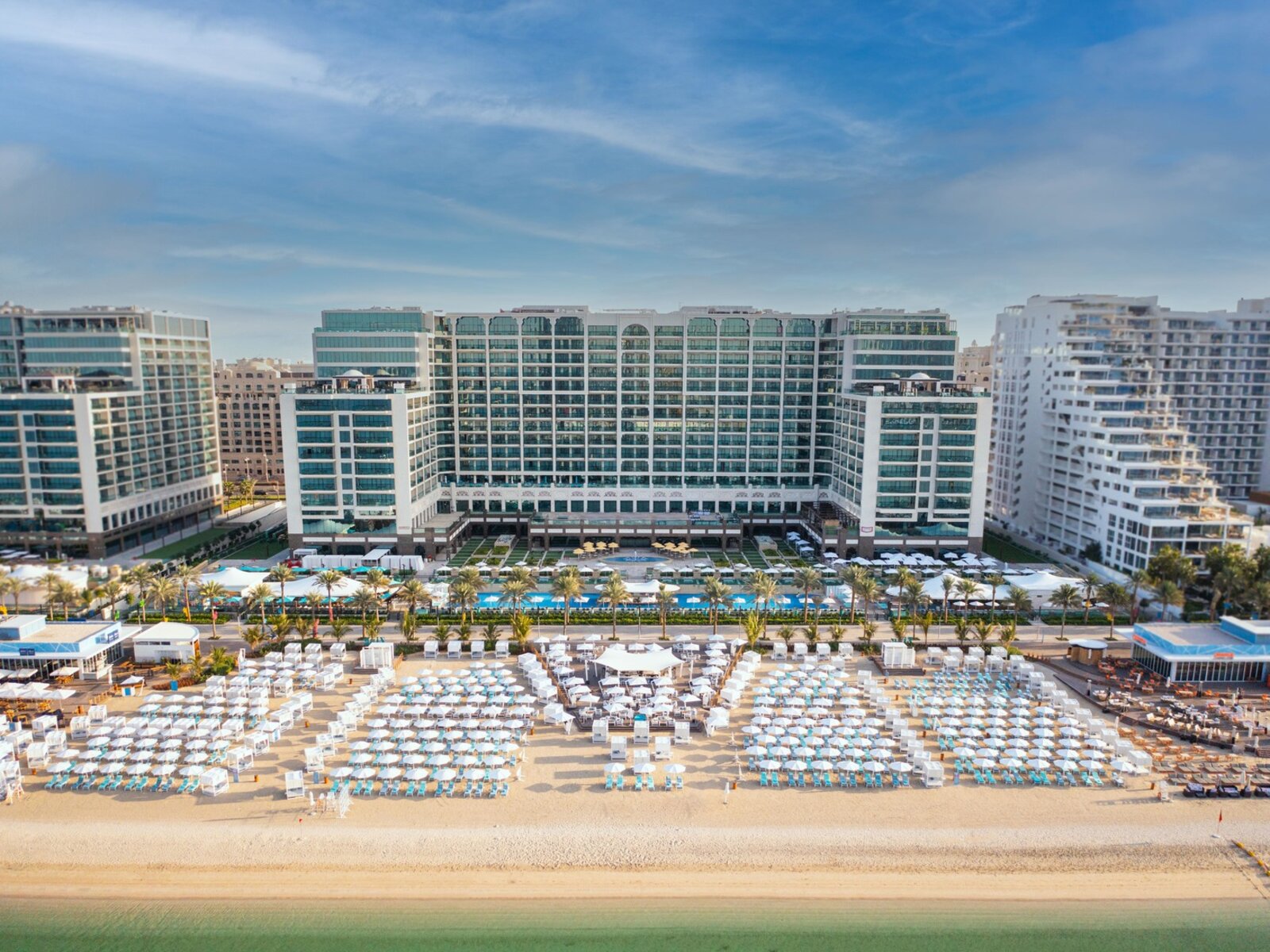 Hotel Hilton Dubai Palm Jumeirah in Dubai, The Palm günstig buchen bei ...