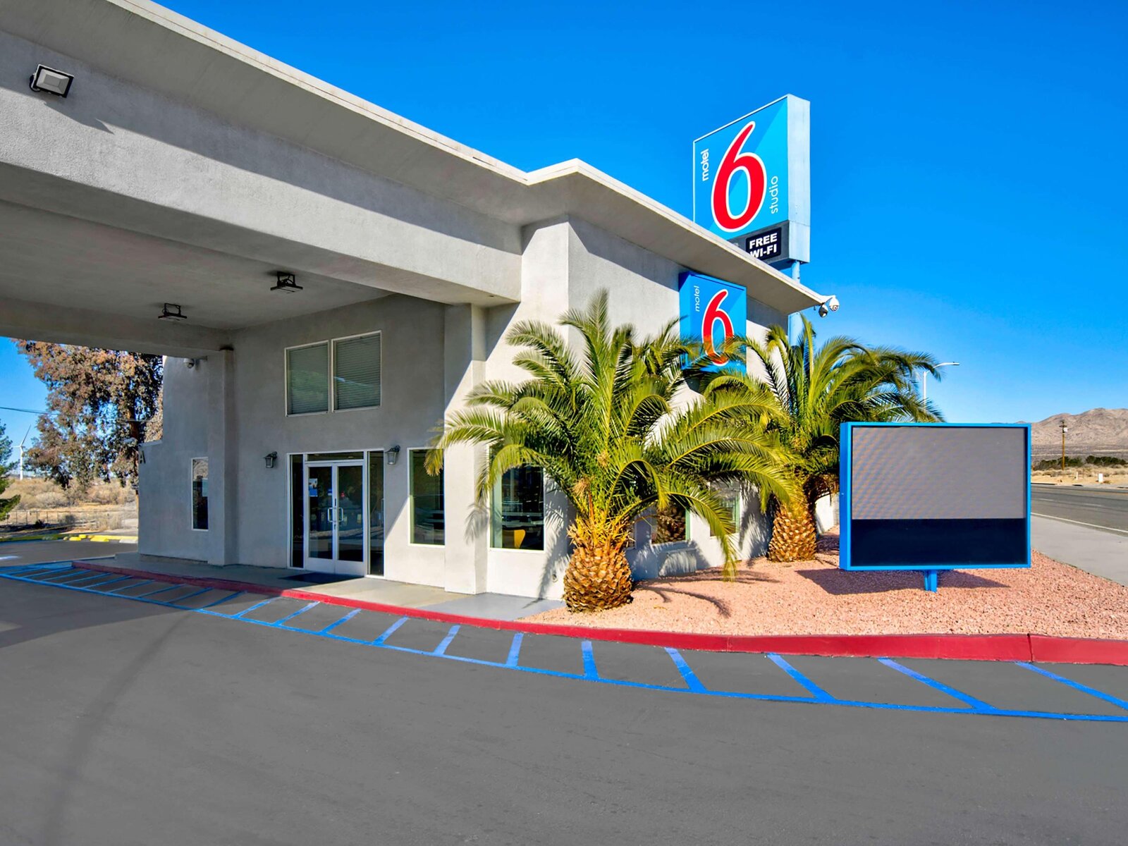 Hotel Studio 6 Victorville, CA - Apple Valley in Victorville günstig ...