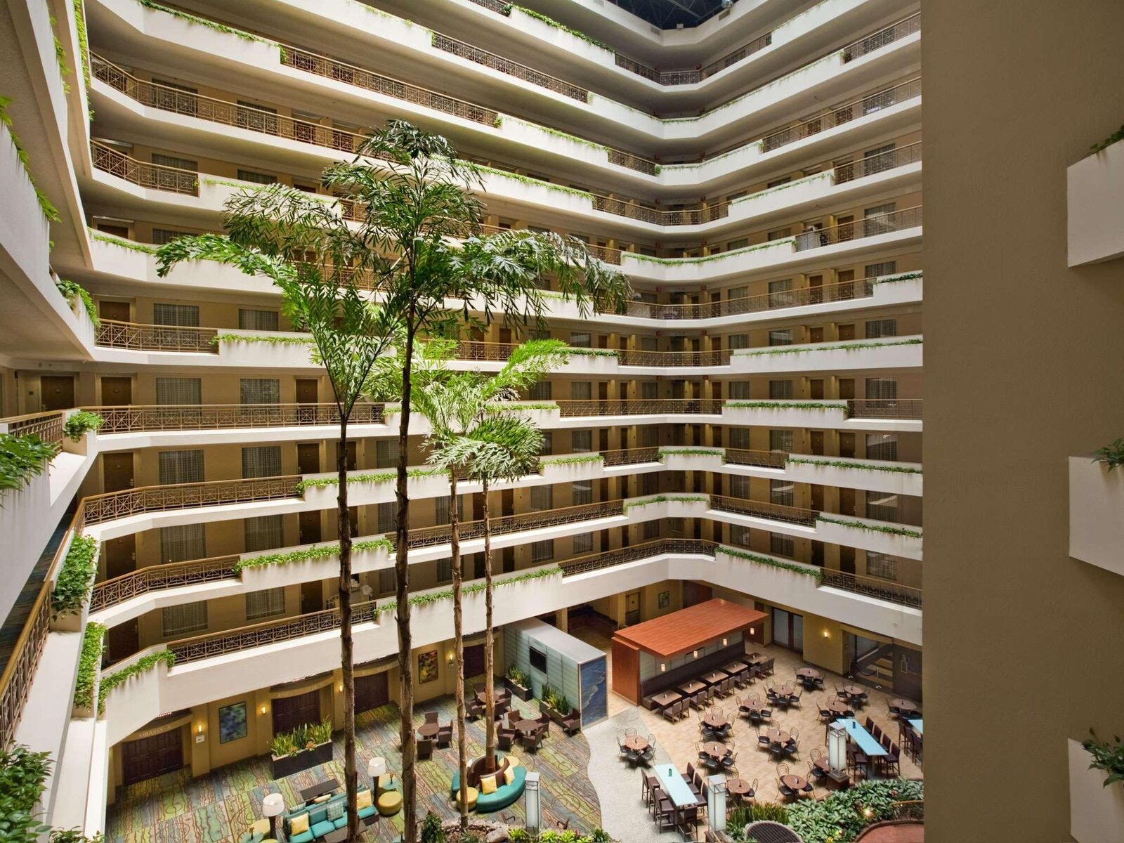 Hotel Embassy Suites San Diego la Jolla in La Jolla günstig buchen bei ...