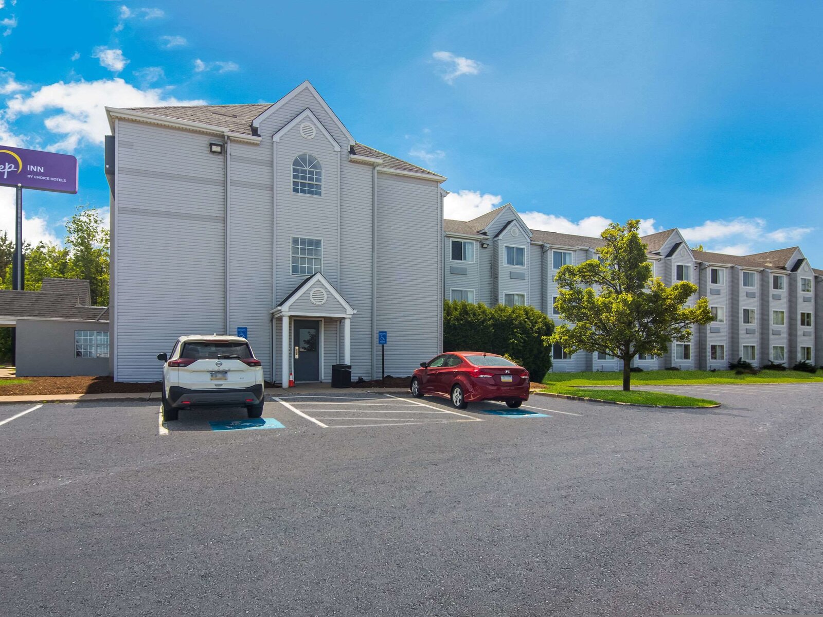 Hotel Microtel Inn & Suites by Wyndham Erie in Erie günstig buchen bei ...