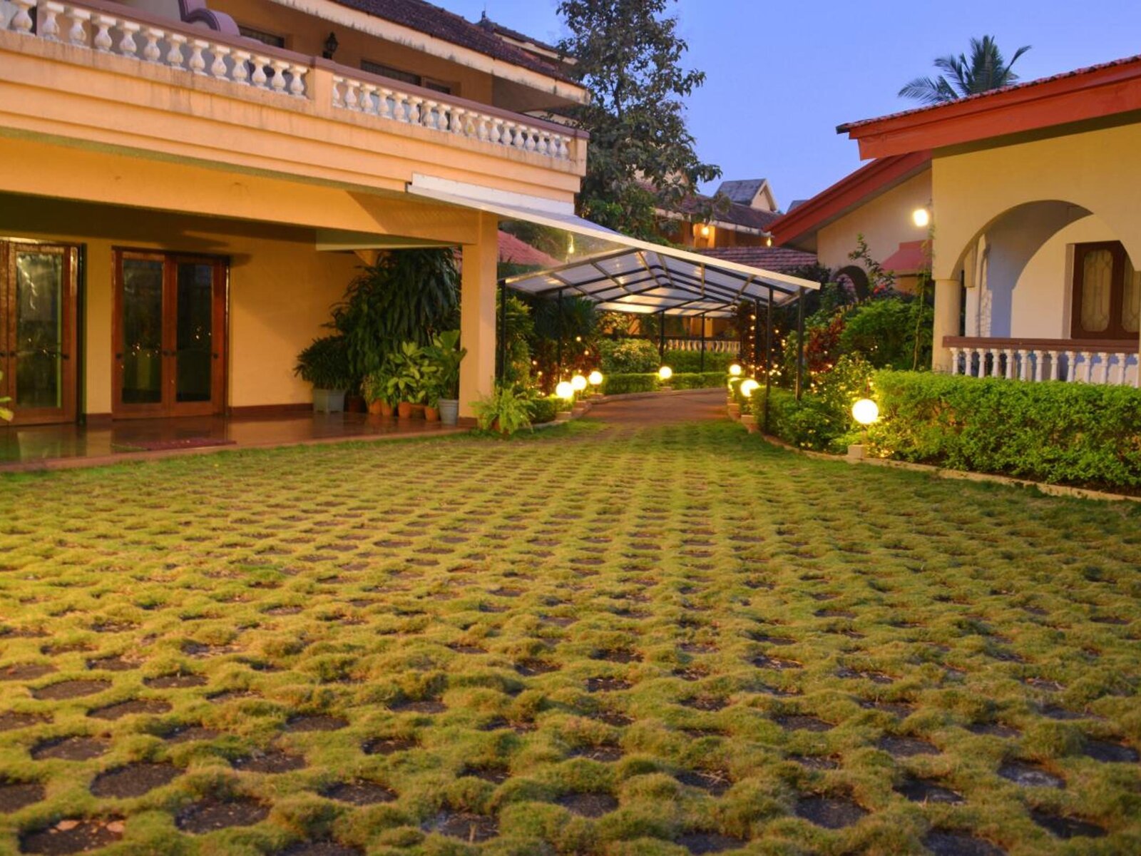 Hotel The Fern Kesarval Hotel & Spa Verna Plateau, Goa in Margao ...