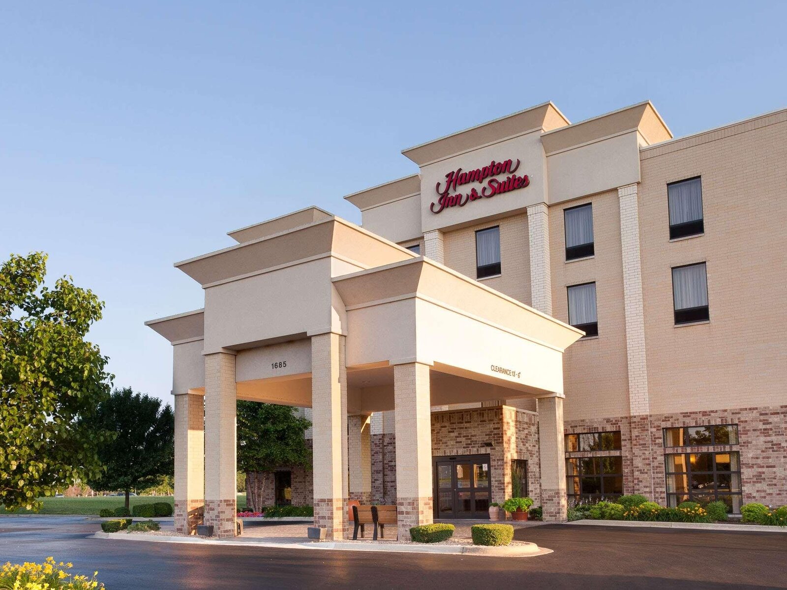 Hotel Hampton Inn & Suites Addison in Chicago günstig buchen bei TUI.com