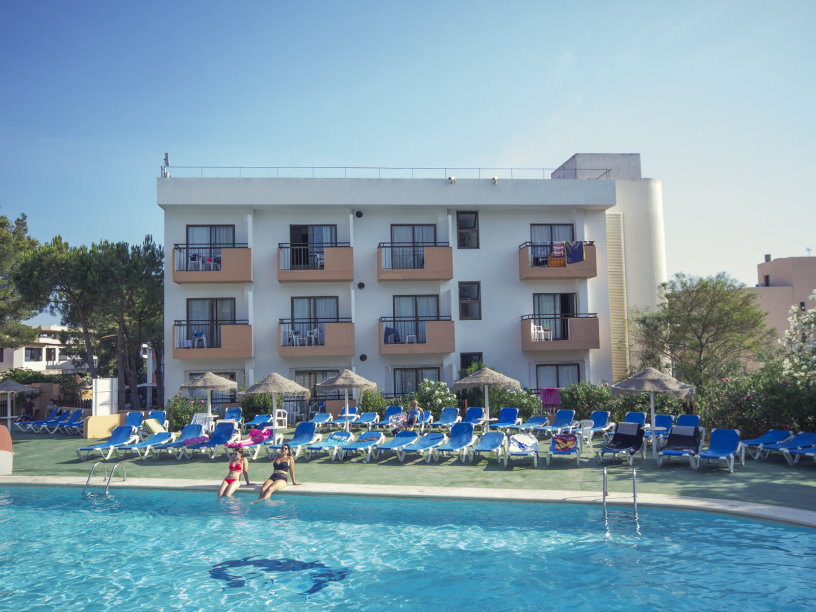 Hotel Hotel Azuline Mar Amantis I und II in Bucht von San Antonio ...