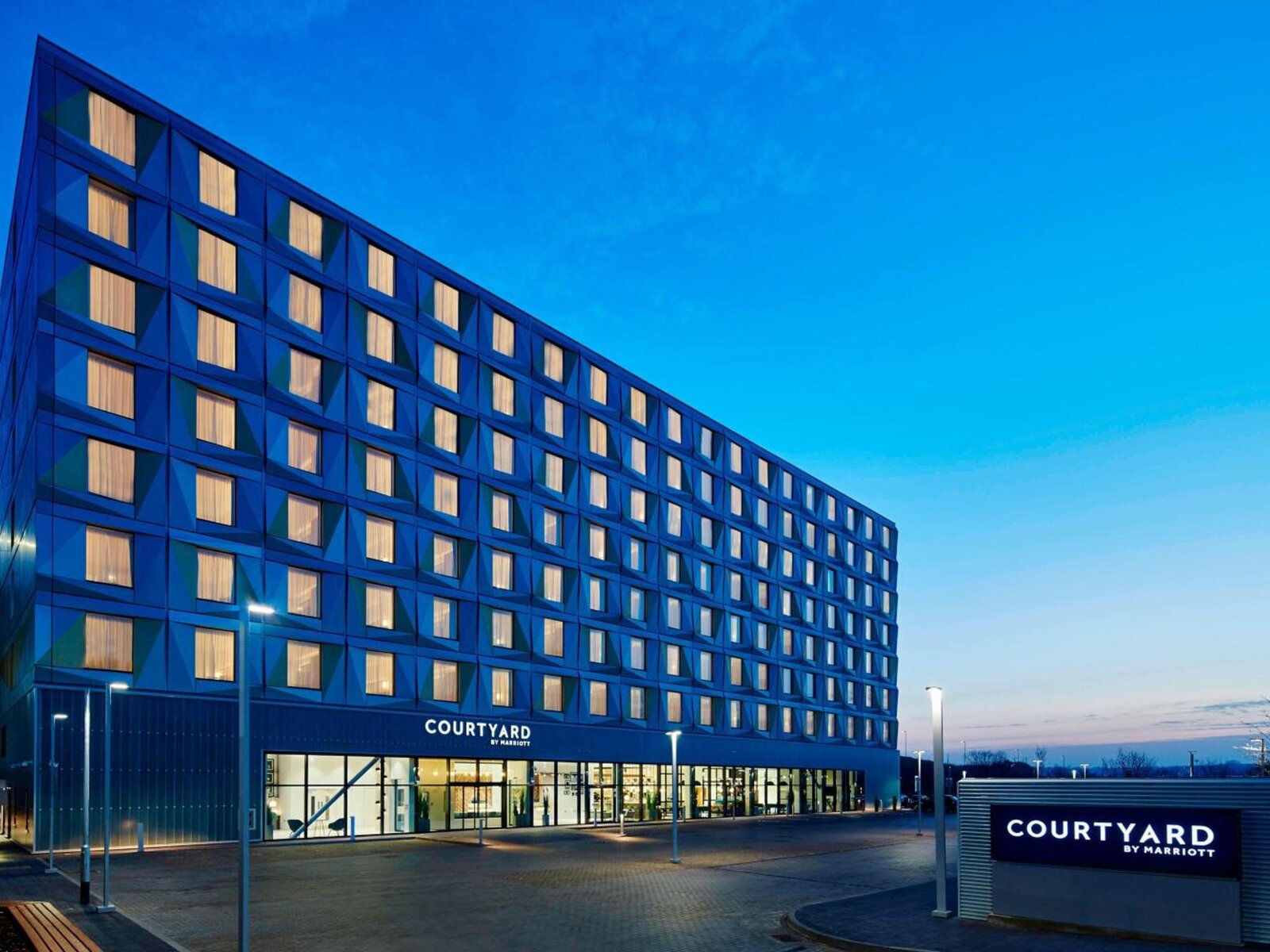 Hotel Courtyard Luton Airport in Luton günstig buchen bei TUI.com