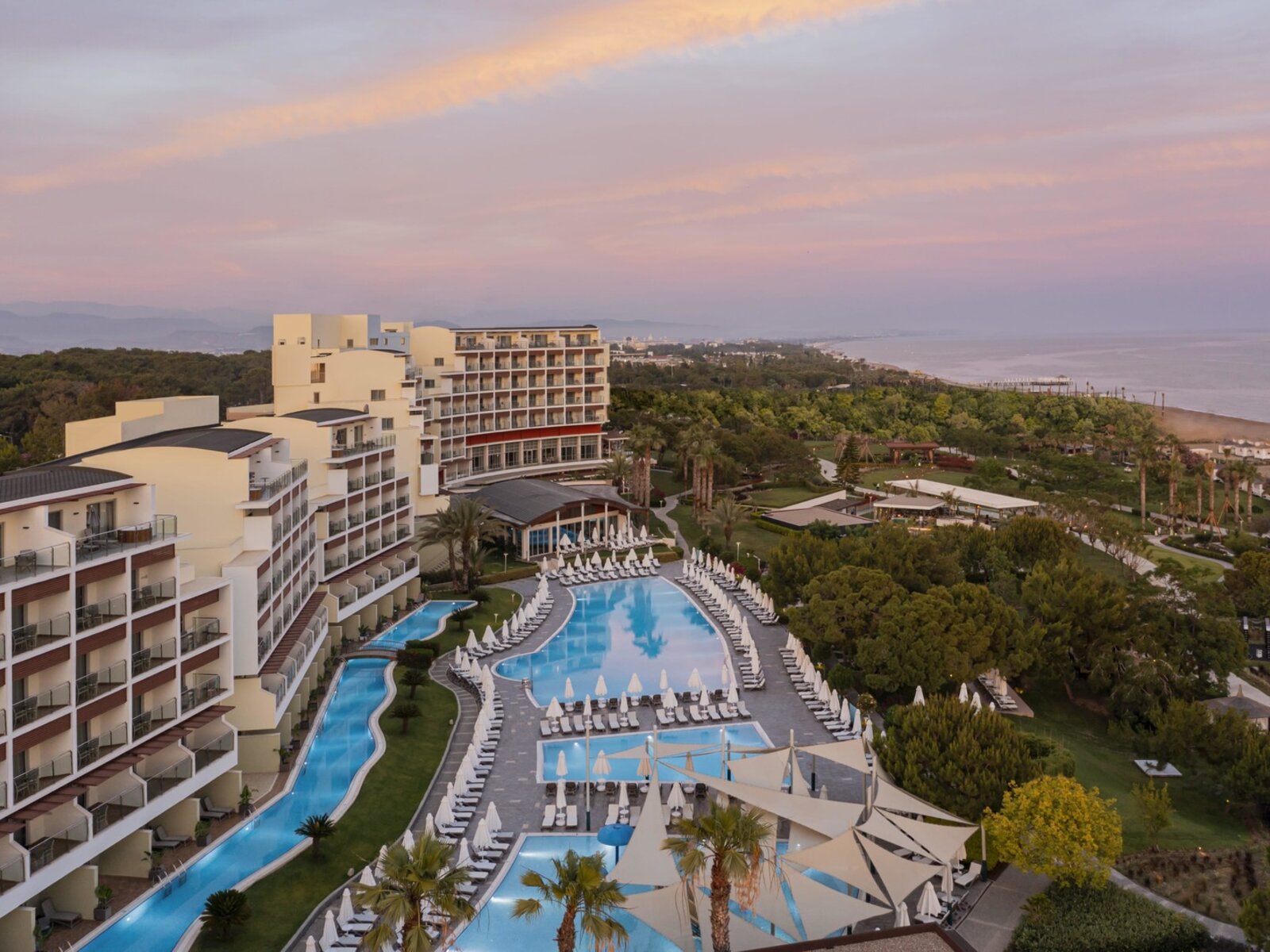 Hotel TUI BLUE Sensatori Akra Sorgun in Side-Sorgun günstig buchen bei ...