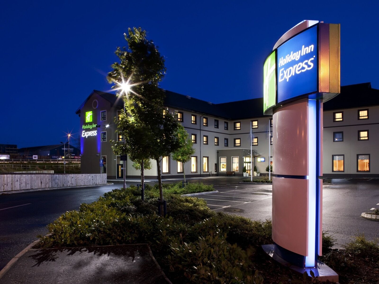 Hotel Holiday Inn Express Antrim - M2, Jct.1 in Antrim günstig buchen ...