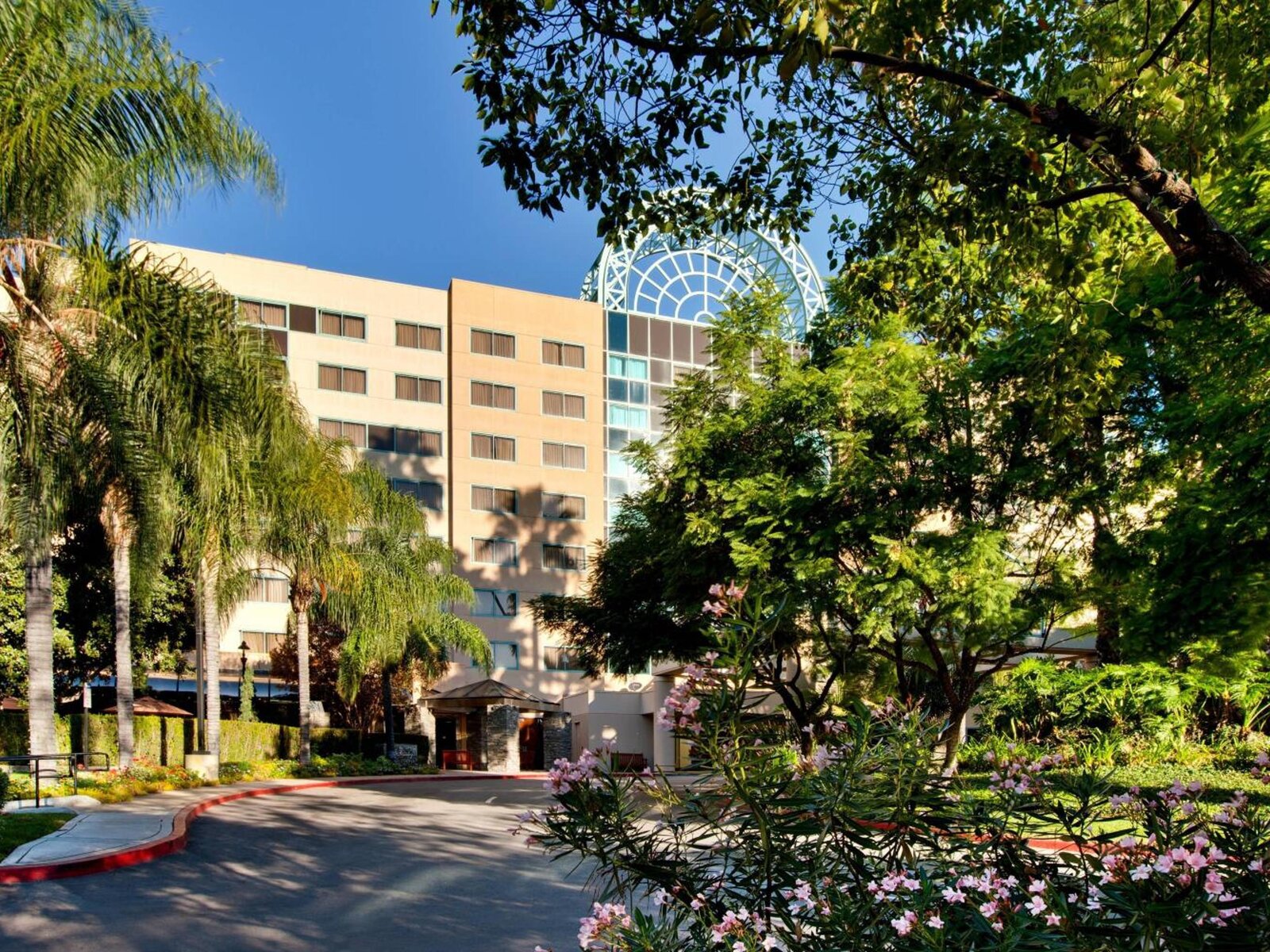 Hotel Sheraton Fairplex Hotel & Conference Center in Pomona günstig ...