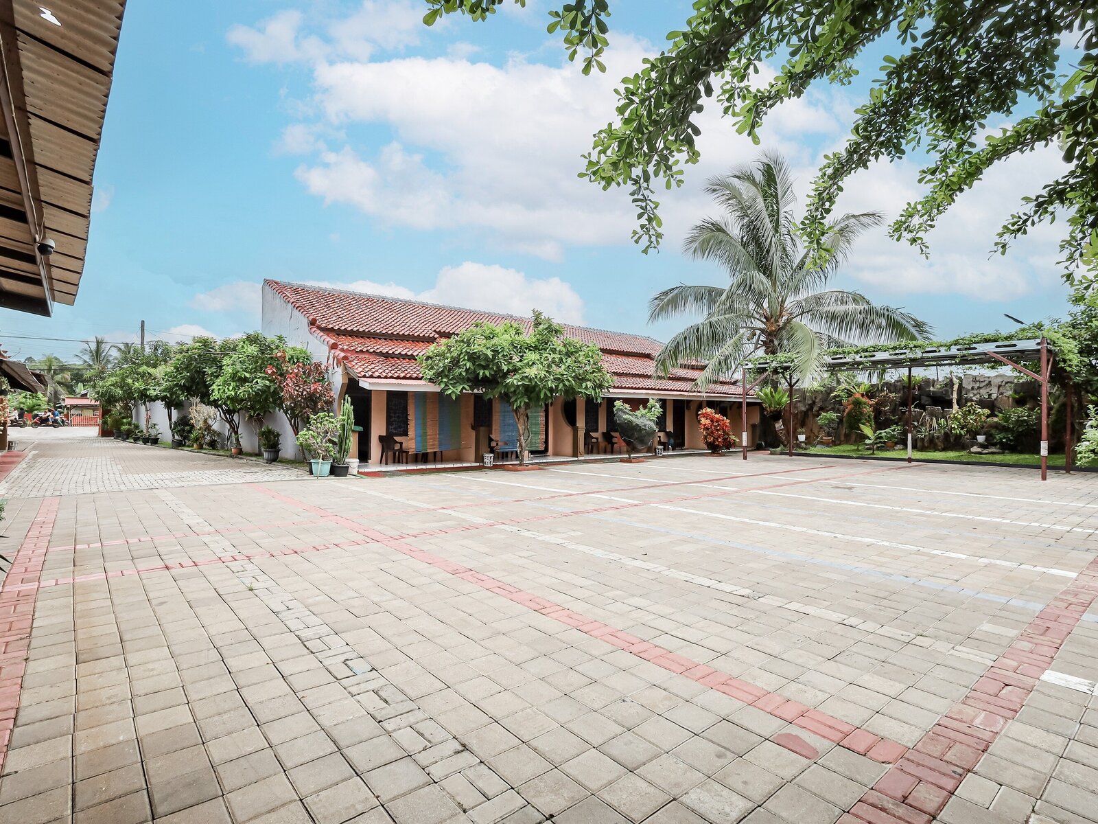 Hotel Losmen Yosi Carita in Carita günstig buchen bei TUI.com