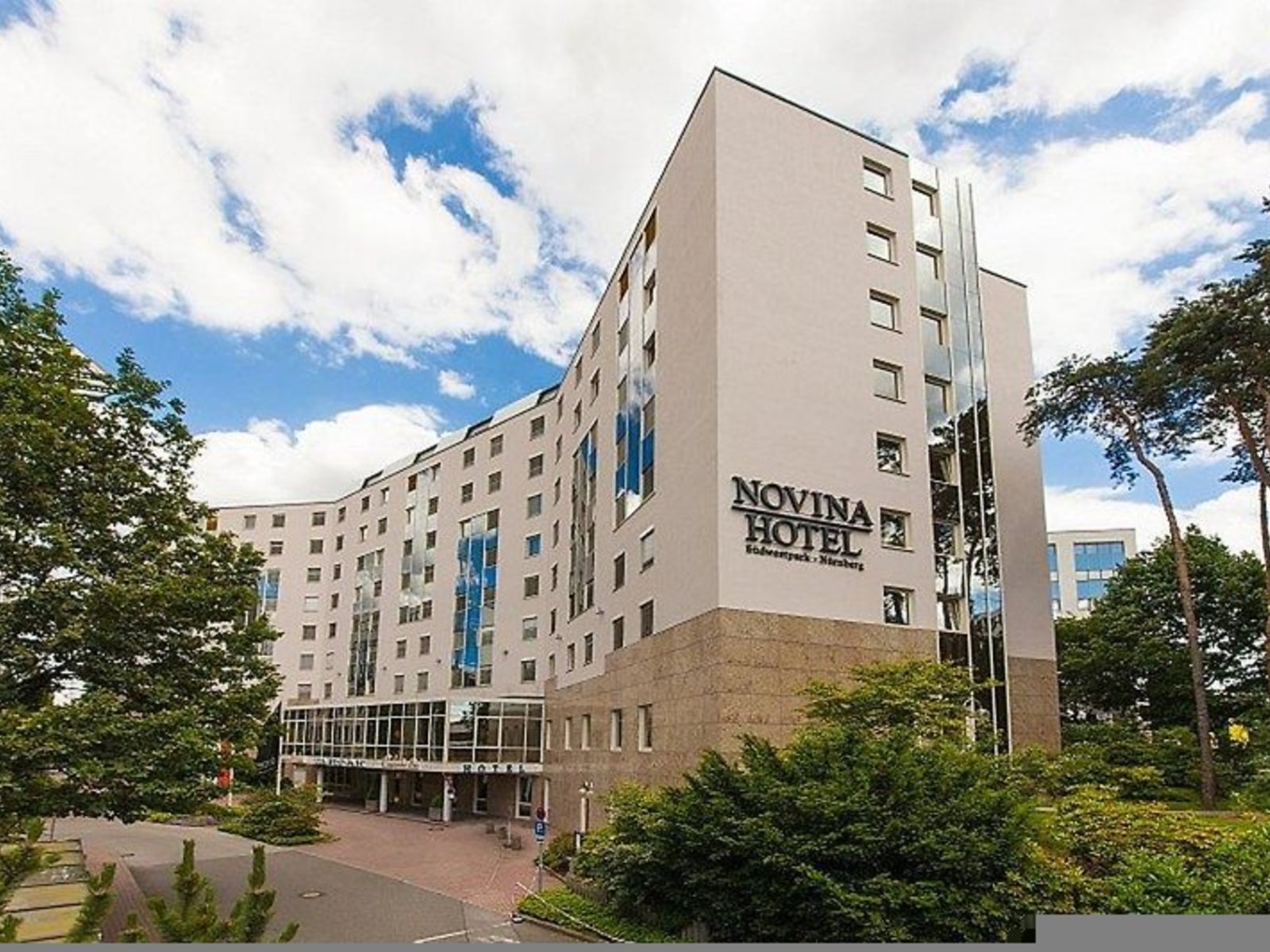 Hotel NOVINA HOTEL Südwestpark in Nürnberg günstig buchen bei TUI.com